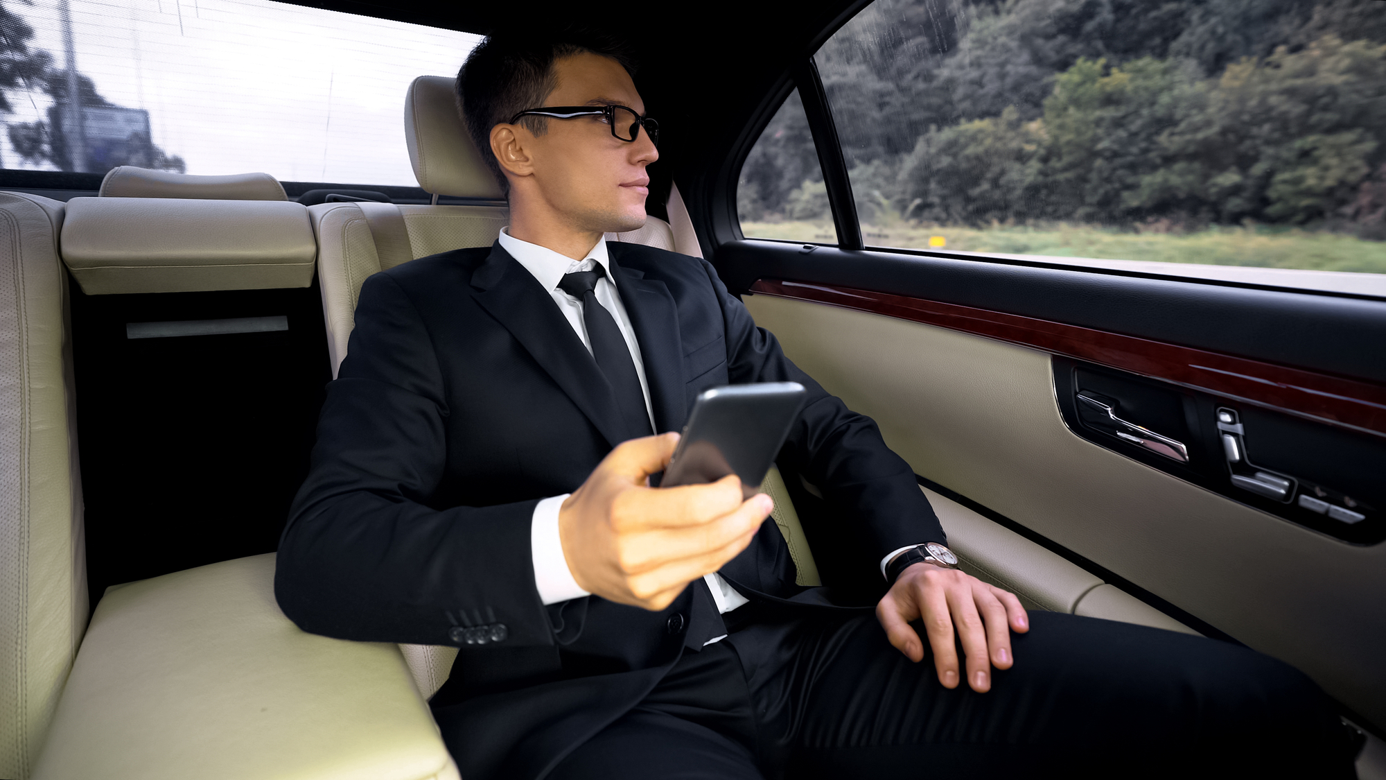 Corporate Transportation Services – Royal Knights Limousine